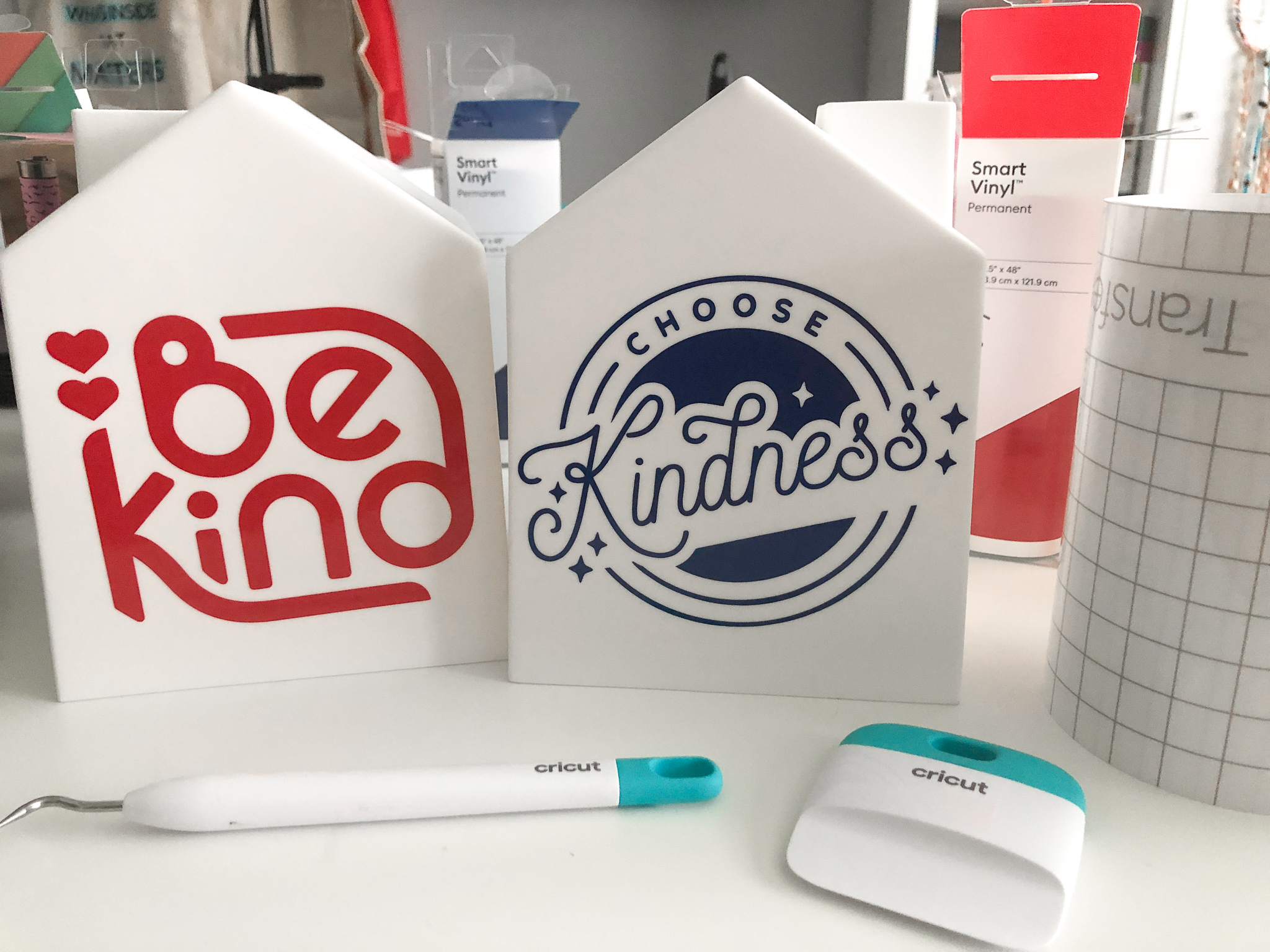 Make Personalized Tissue Boxes & Masks for Teachers with Cricut